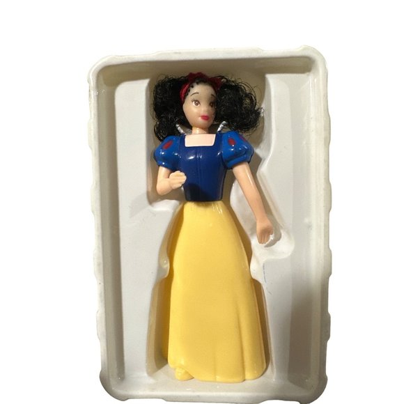 Disney | Other | 995 Walt Disneys Masterpiece Snow White Figure | Poshmark